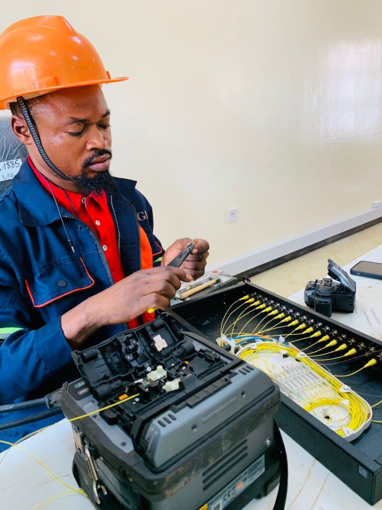 About Us - MAGE CONGO